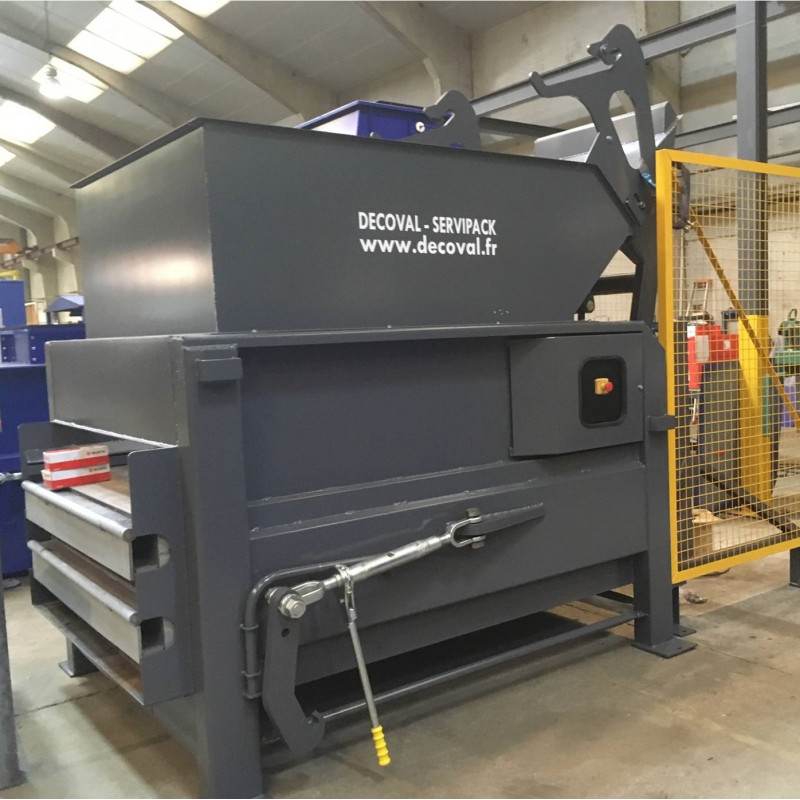 Compacteur poste fixe court P1000 - 1200*1500mm - Presse à balle