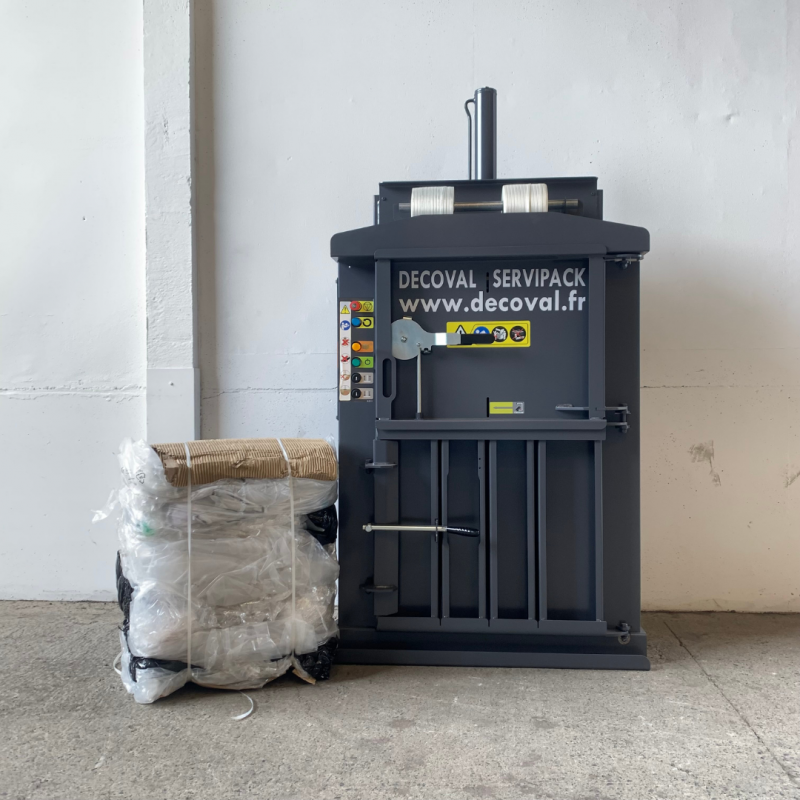 Compacteur 55 Kg auto : Réduisez le volume de vos cartons & plastiques