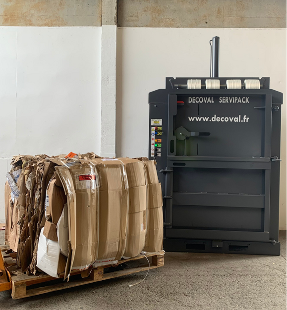 Qu'est ce qu'un compacteur carton? Quel modèle choisir selon le besoin